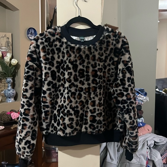 wild fable | Tops | New Wild Fable Cheetah Print Faux Fur Sweater Top ...